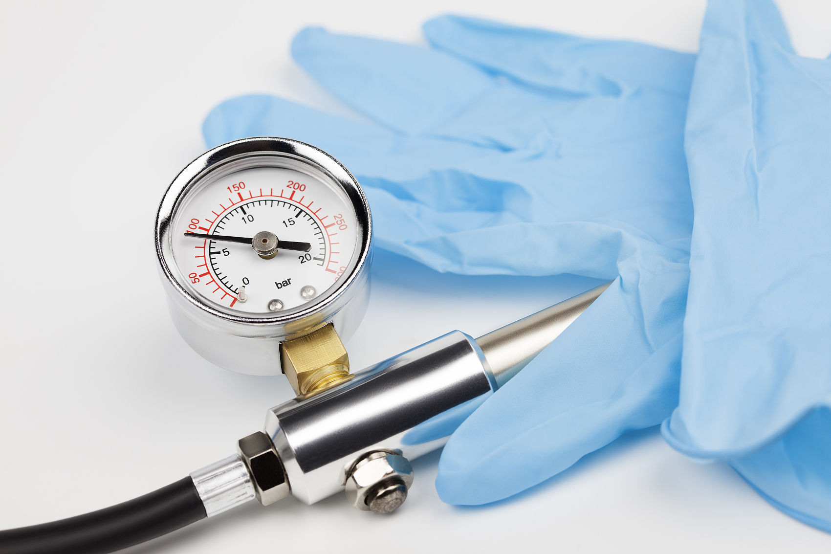 Applications of pressure gauges in medical devices - ELSAMED